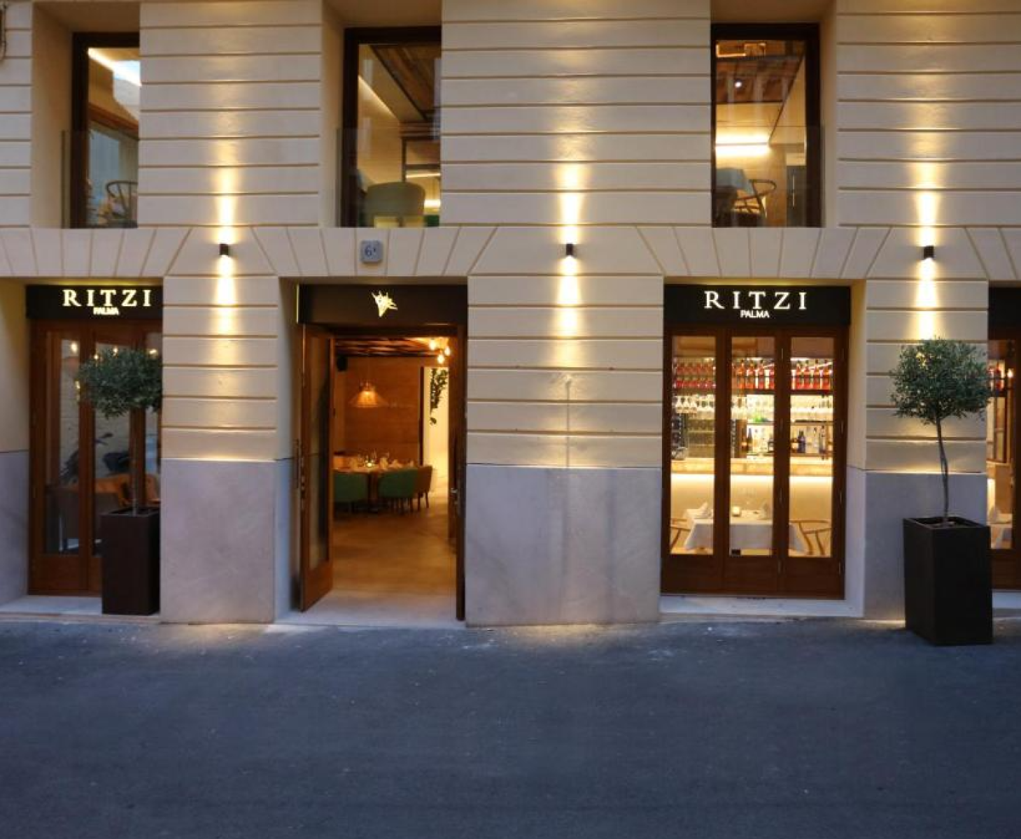 CONTACT : Ritzi Palma : Official website Restaurant in Palma